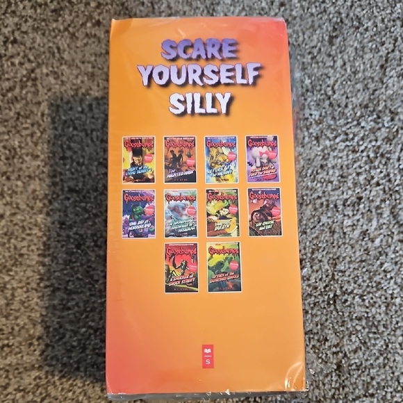 Goosebumps | Other | Goosebumps Scare Yourself Silly Book Set Books ...